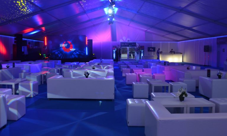 MOBILE PODIUM TRANSFORMER – SPECIAL “PLAYER” ON THE FOOTBALL FIELD ...