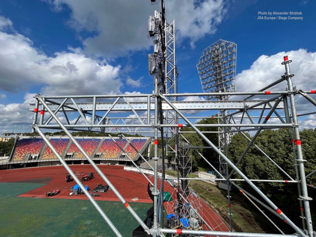 INNOVATIVE LAYHER TWIXBEAMS FOR THE CONCERT IN RIGA – JSA STAGE. Since 1996