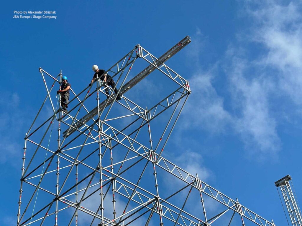 INNOVATIVE LAYHER TWIXBEAMS FOR THE CONCERT IN RIGA – JSA STAGE. Since 1996