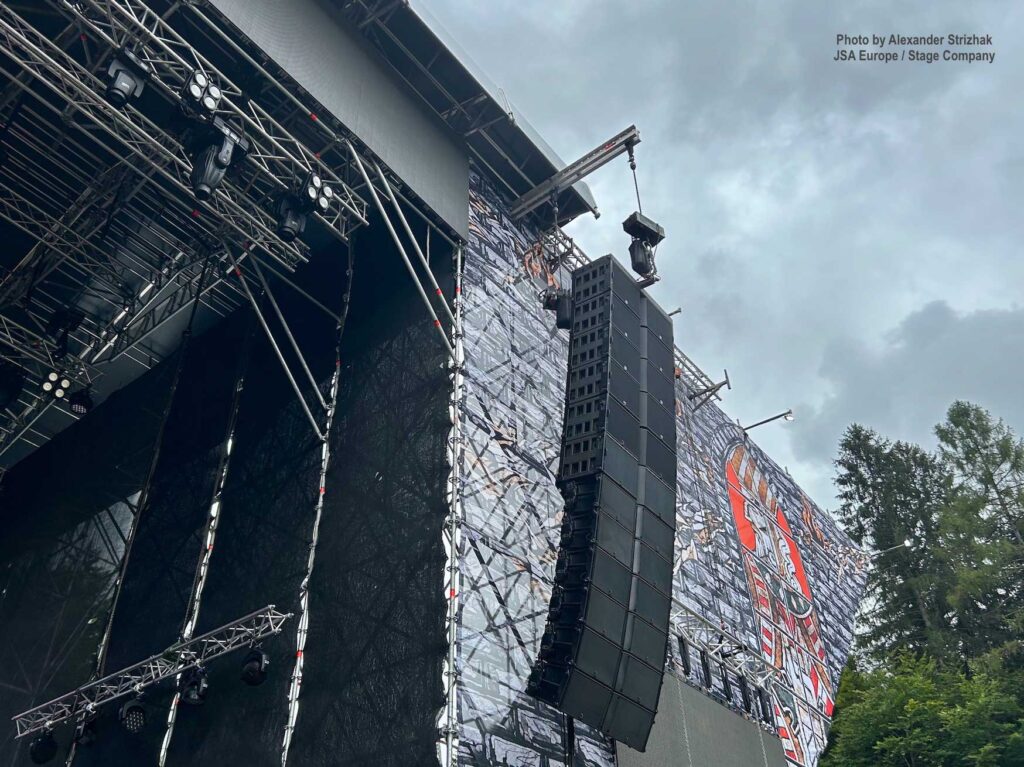 LIGHT LAYHER TWIXBEAM FOR HARD ROCK MUSIC FESTIVAL – JSA STAGE COMPANY