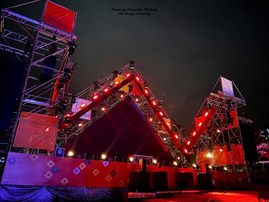 “TRIANGULAR” STAGE ON THE SEA BEACH FOR A CORPORATE FESTIVAL IN TURKEY ...