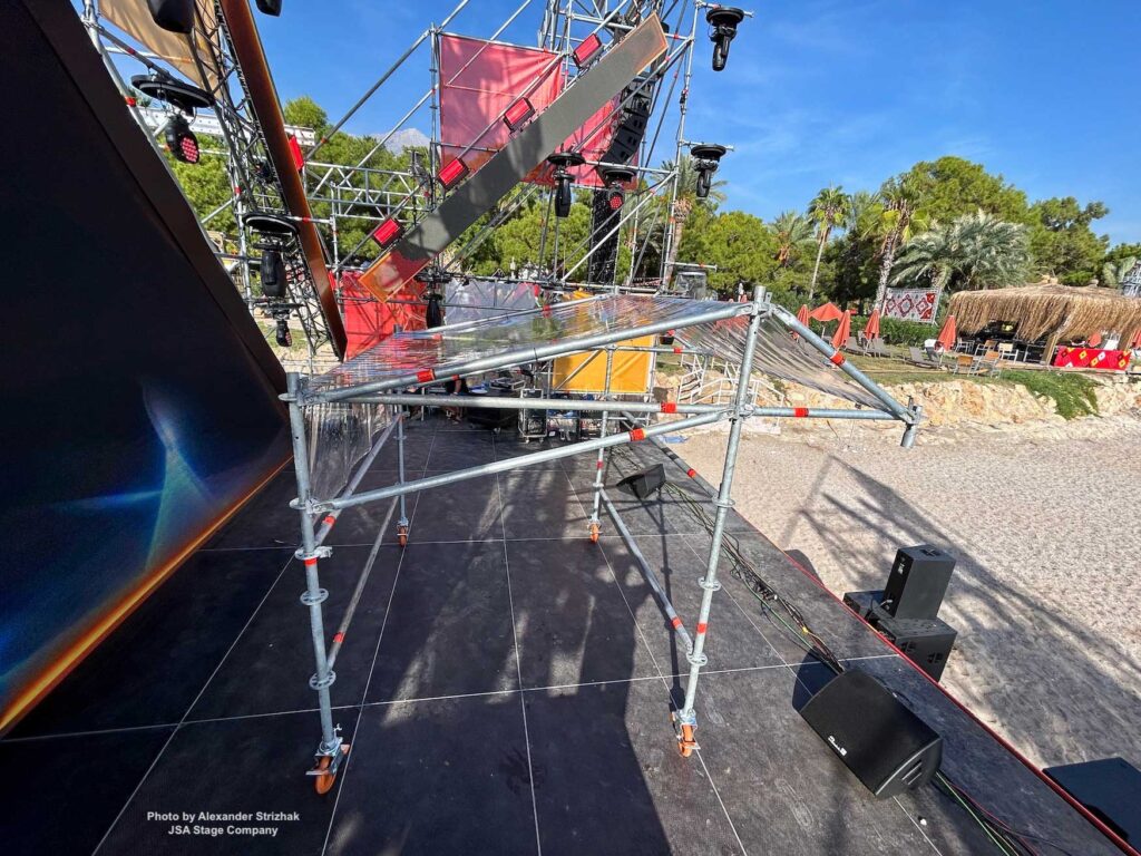 “TRIANGULAR” STAGE ON THE SEA BEACH FOR A CORPORATE FESTIVAL IN TURKEY ...