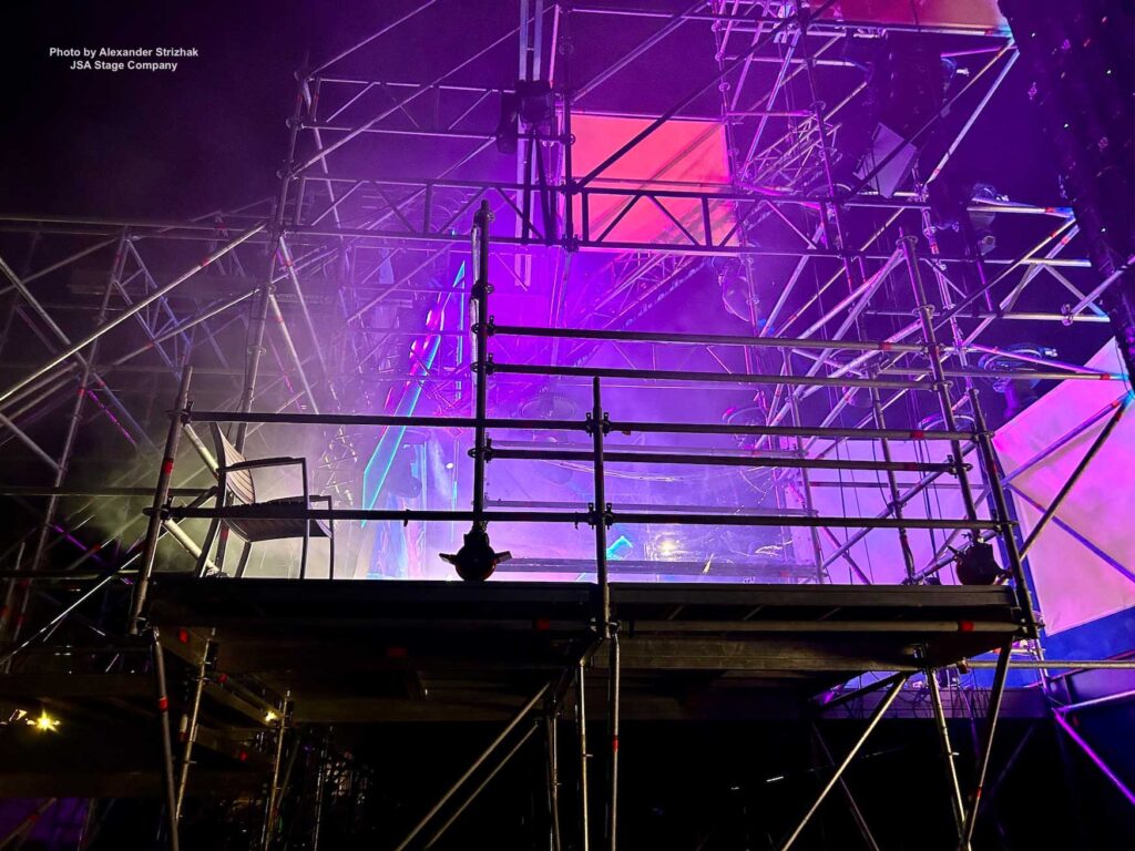“TRIANGULAR” STAGE ON THE SEA BEACH FOR A CORPORATE FESTIVAL IN TURKEY ...