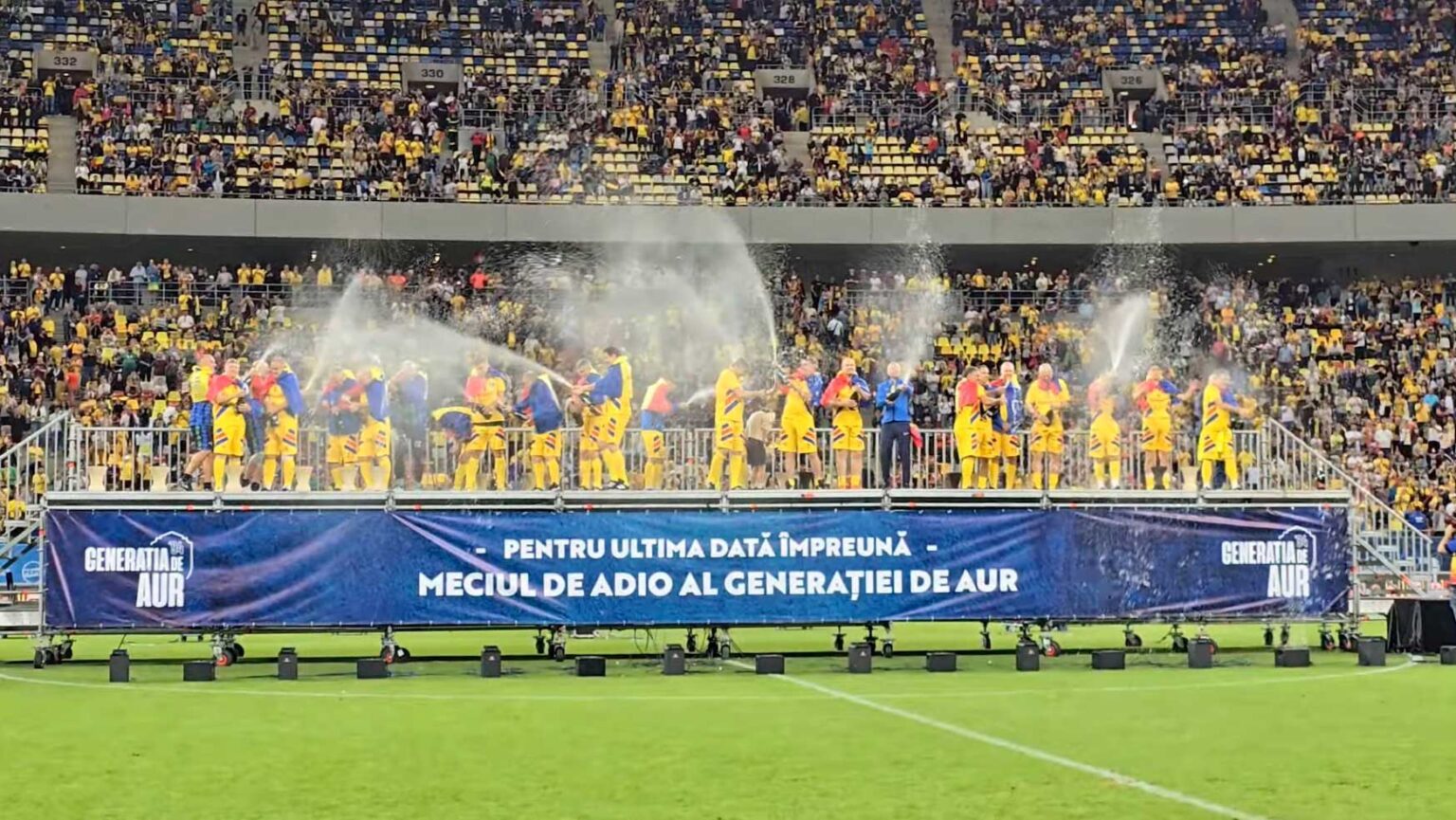 MOBILE PODIUM TRANSFORMER – SPECIAL “PLAYER” ON THE FOOTBALL FIELD ...