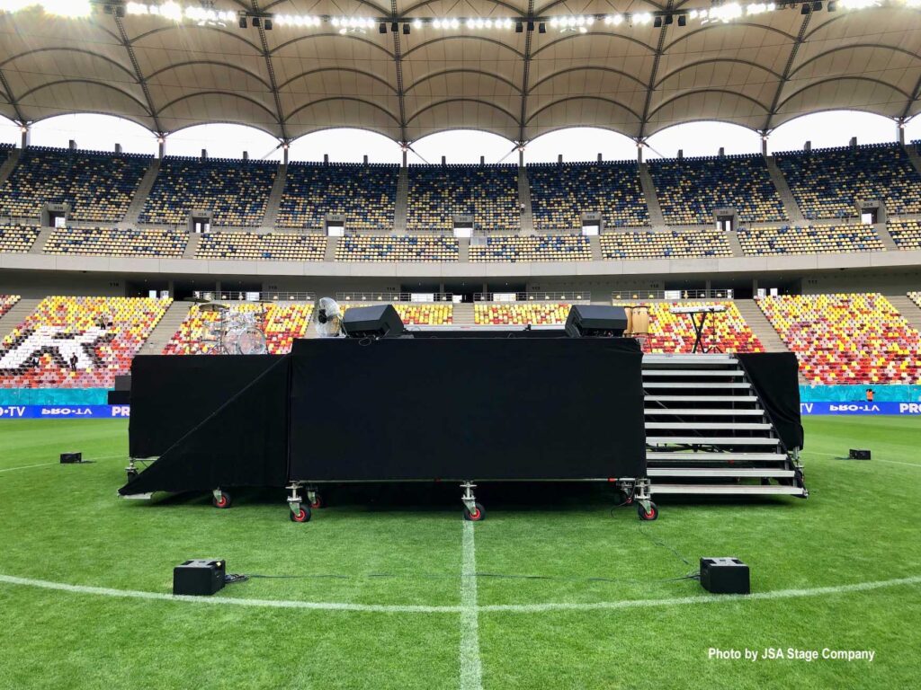 MOBILE PODIUM TRANSFORMER – SPECIAL “PLAYER” ON THE FOOTBALL FIELD ...